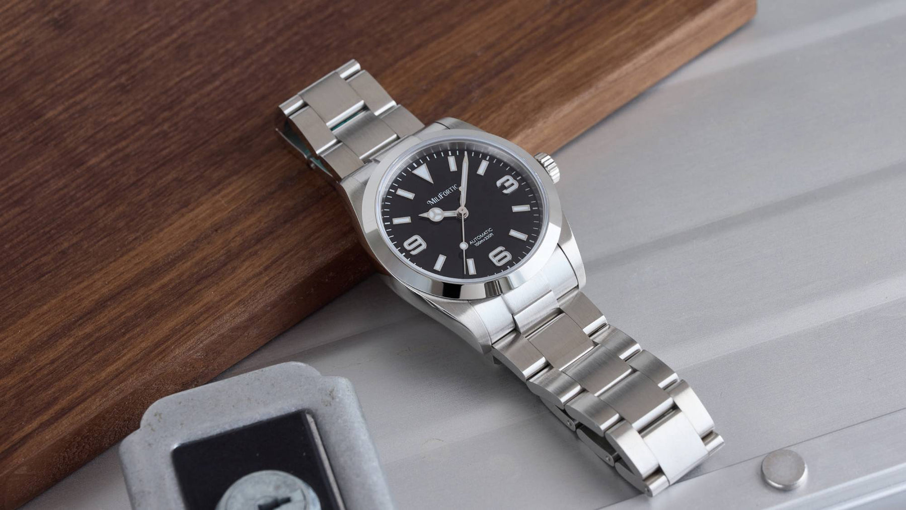 What is a Tool Watch – Milifortic watches official website